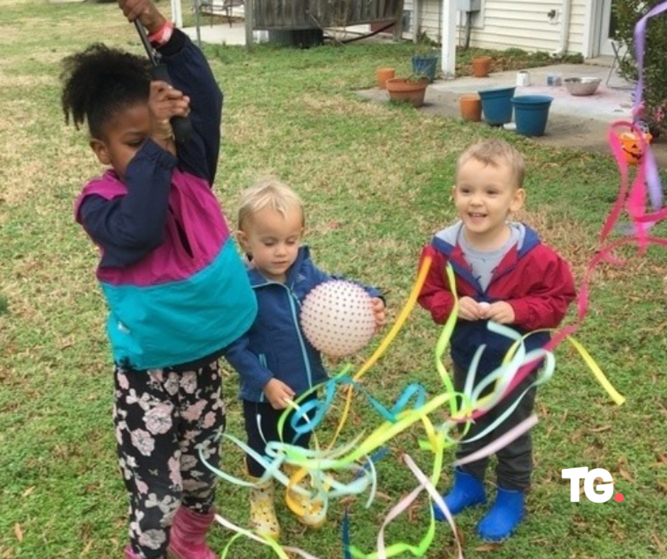 Squiggle Play | Develop imagination and motor skills with Tinkergarten